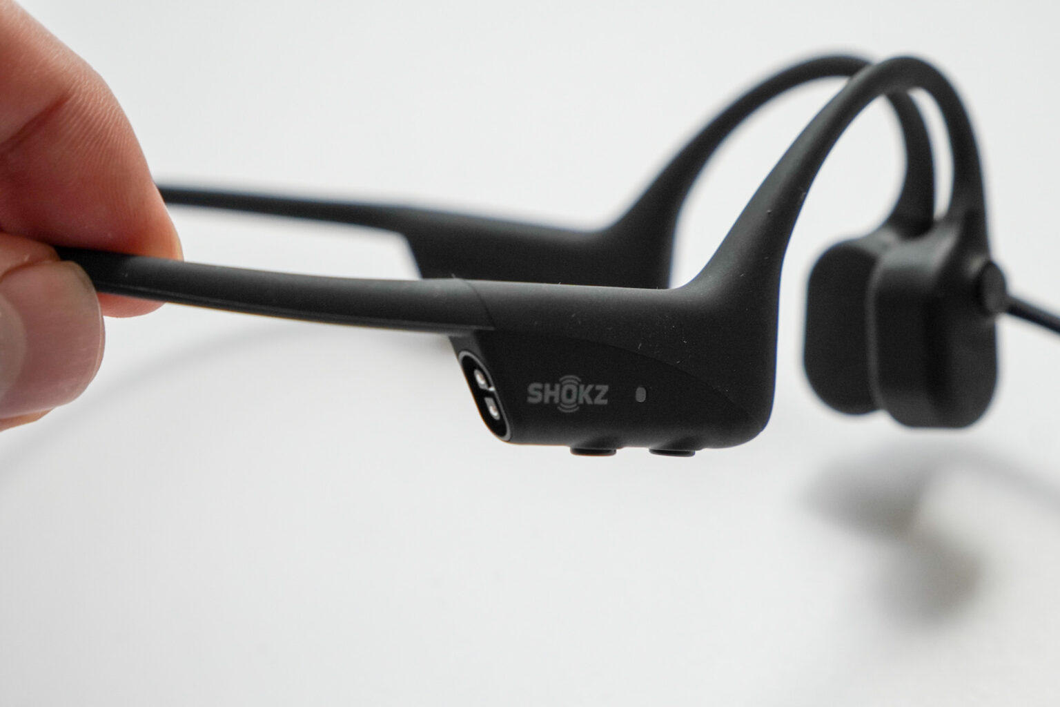 Shokz OpenComm レビュー｜1ヶ月で手放した理由はこれ | FURUTIMES（フルタイムズ）