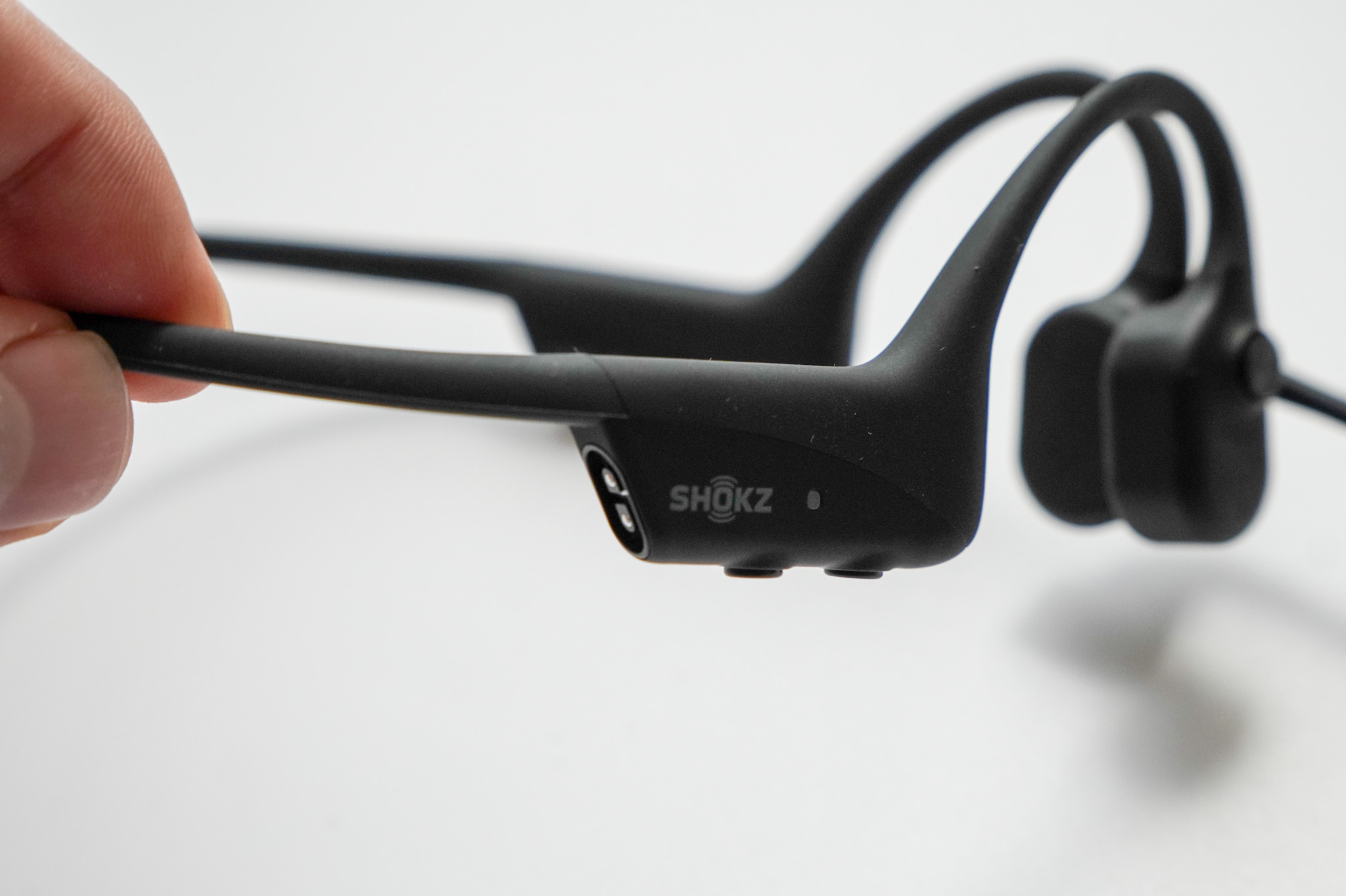 Shokz OpenComm レビュー｜1ヶ月で手放した理由はこれ | FURUTIMES（フルタイムズ）